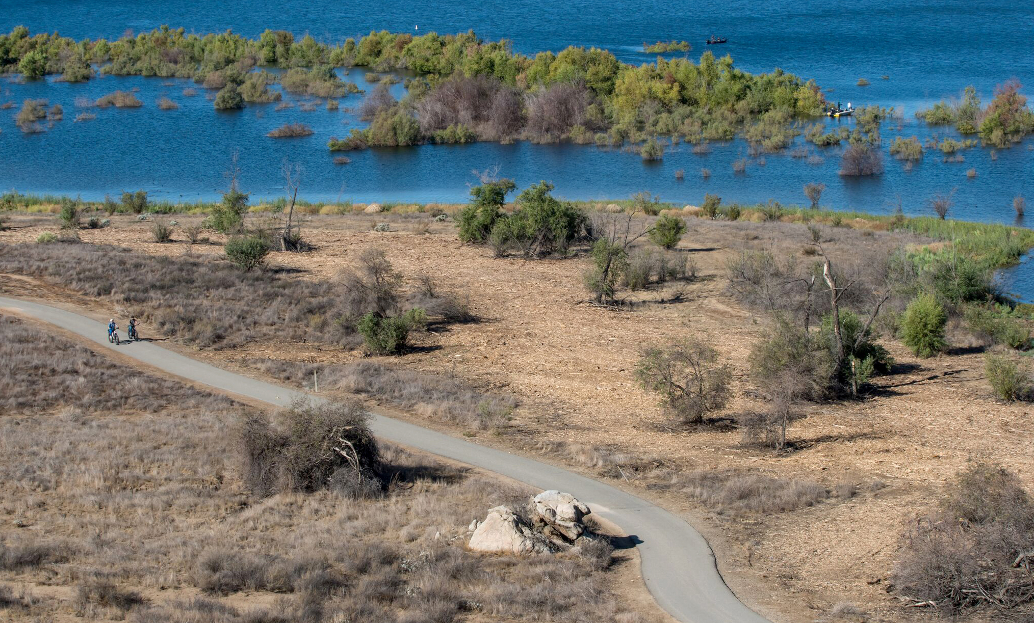 Lake Perris Trail Opens as Reservoir Nears Full Capacity